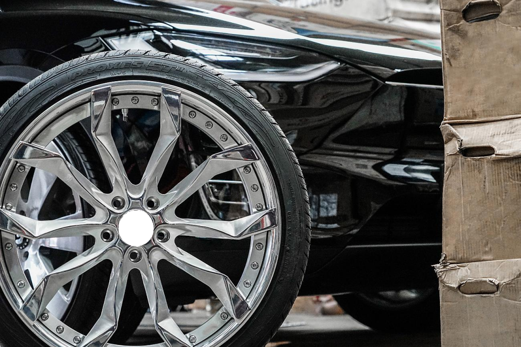 Vesteon VT-043 Forged 2-Piece 5-Spoke Alloy Wheel - Vesteon